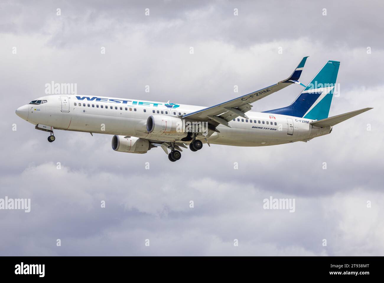 Cf34 8c5 engines hi-res stock photography and images - Alamy