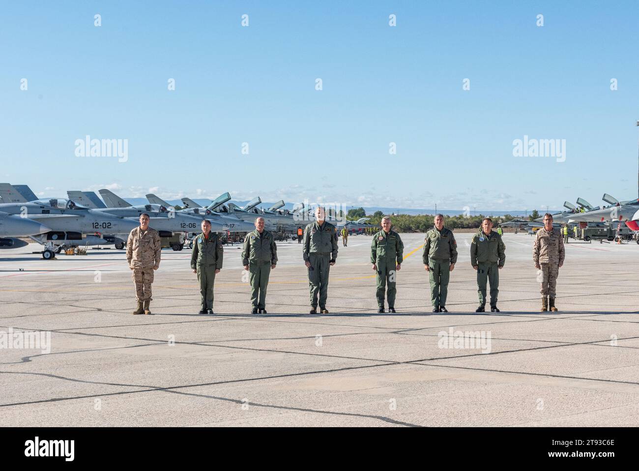 King Felipe VI (4l) during a visit to the 'Tactical Leadership ...