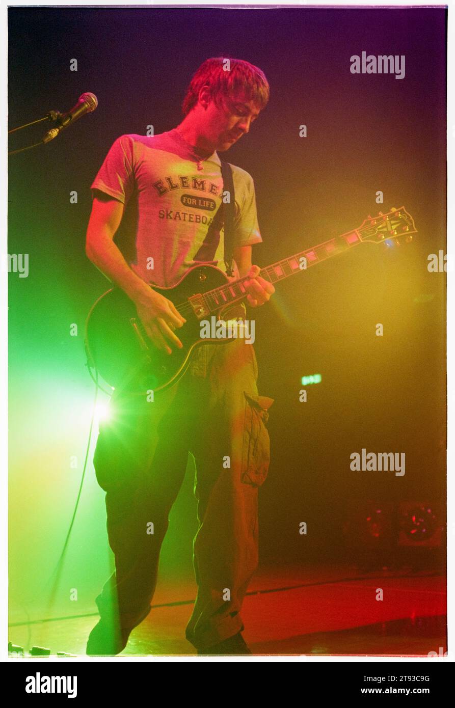 Graham coxon 90s hi-res stock photography and images - Alamy