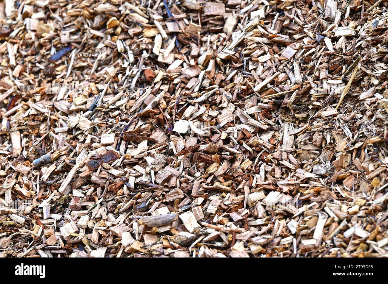Pile of wood chips hi-res stock photography and images - Alamy