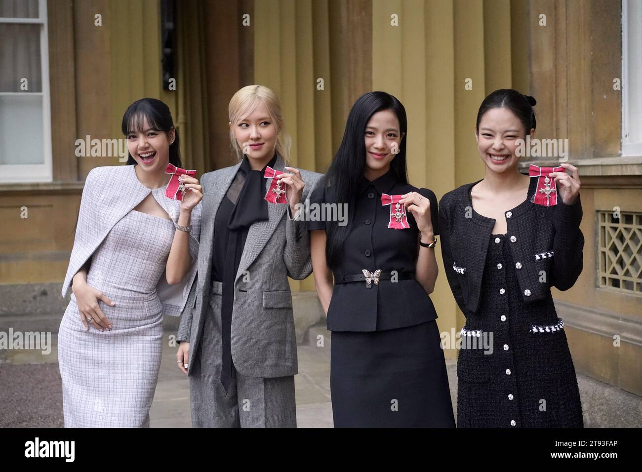 (left to right) Lisa (Lalisa Manoban), Rose (Roseanne Park), Jisoo Kim ...