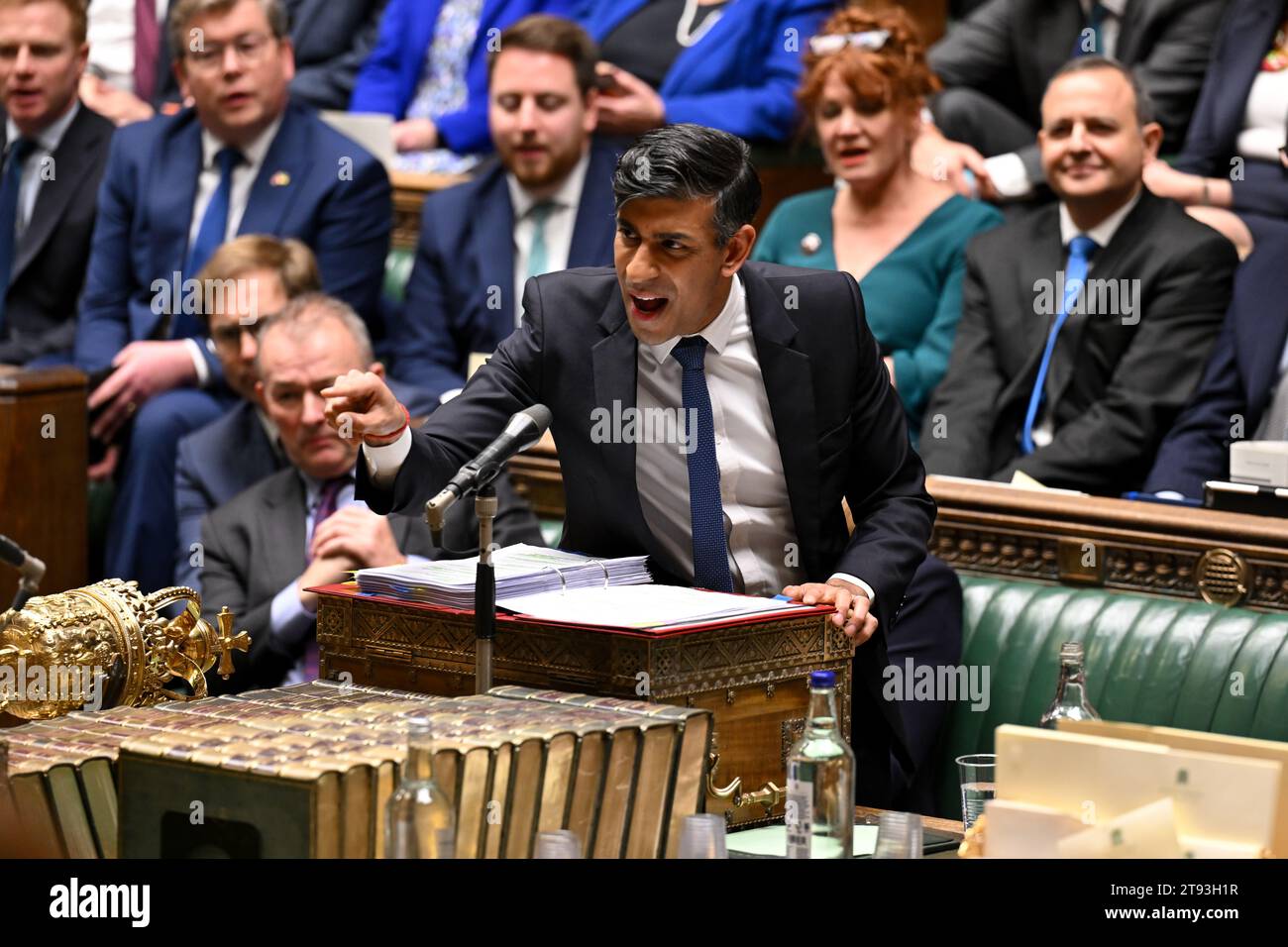 ONE EDITORIAL USE ONLY. NO SALES. NO ARCHIVING. NO ALTERING OR ...