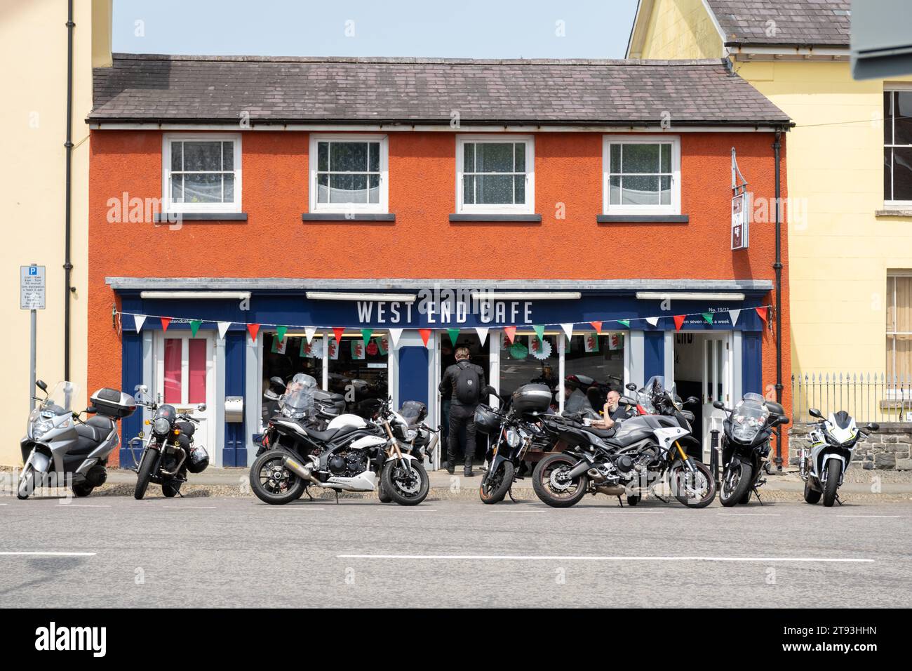 Biker cafe Wales UK - bikers and motorbikes outside West End Cafe a ...