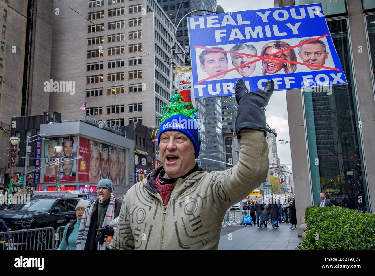 USA. 21st Nov, 2023. In anticipation of the holiday season and the ...