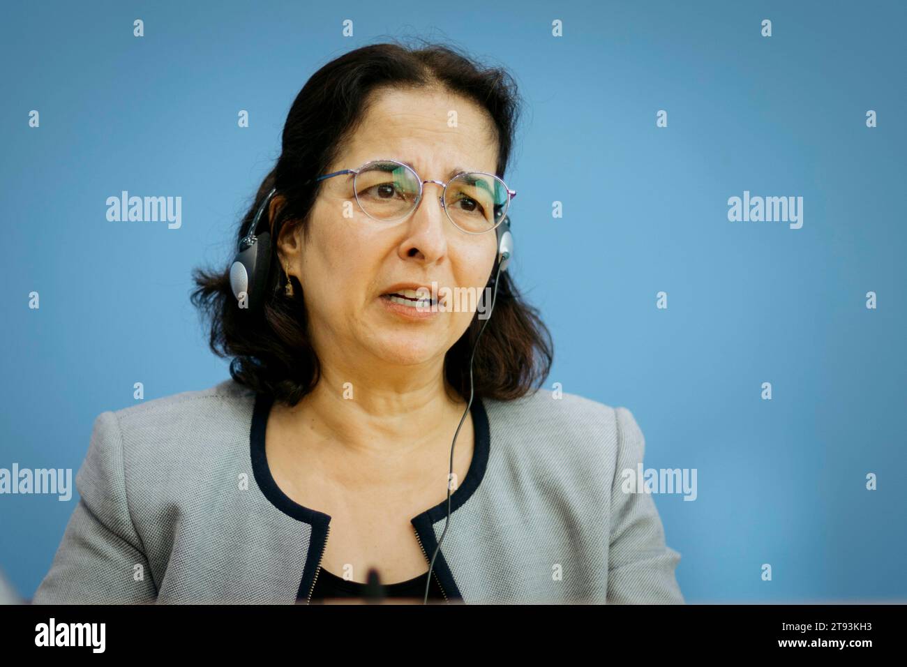 Politics editorial federal press conference federal ministry for w hi ...