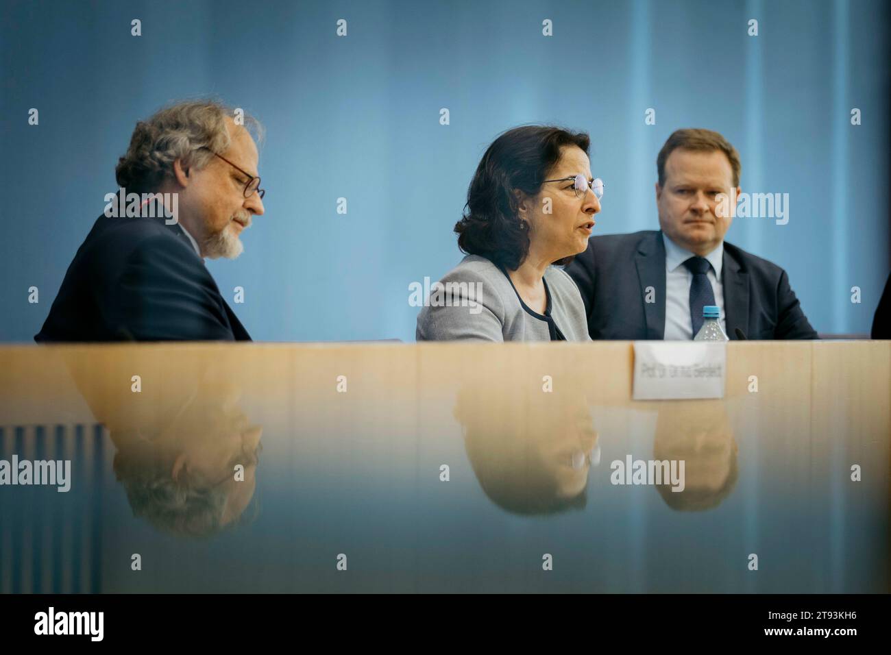 Berlin, Deutschland. 22nd Nov, 2023. (RL) Frank Schwabe, Federal ...