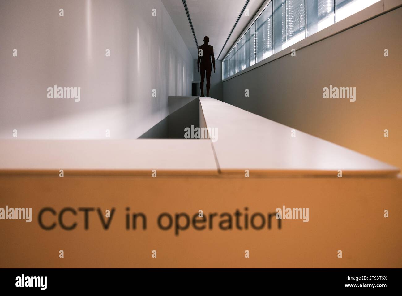 It gallery cctv hi-res stock photography and images - Alamy