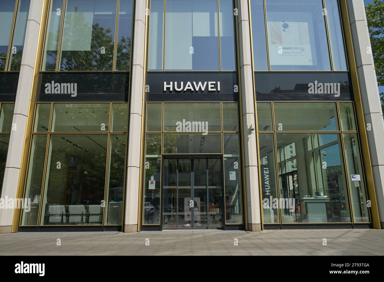 Huawei Flagship Store, Kurfürstendamm, Charlottenburg, Charlottenburg ...