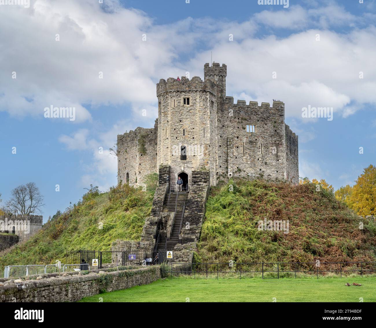 Cardiff Castle in autumn, Cardiff, Wales, UK Stock Photo - Alamy