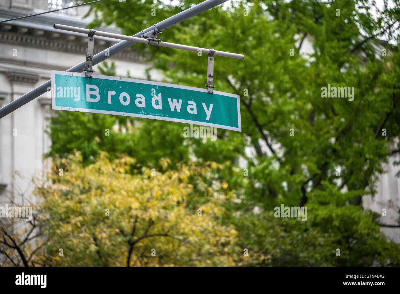 Broadway traffic sign 2023 hi-res stock photography and images - Alamy