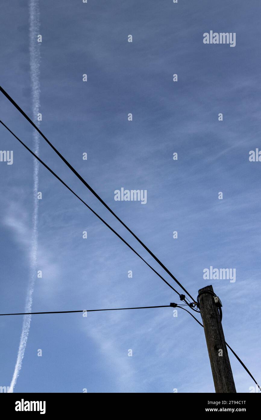 Telecom pole hi-res stock photography and images - Alamy