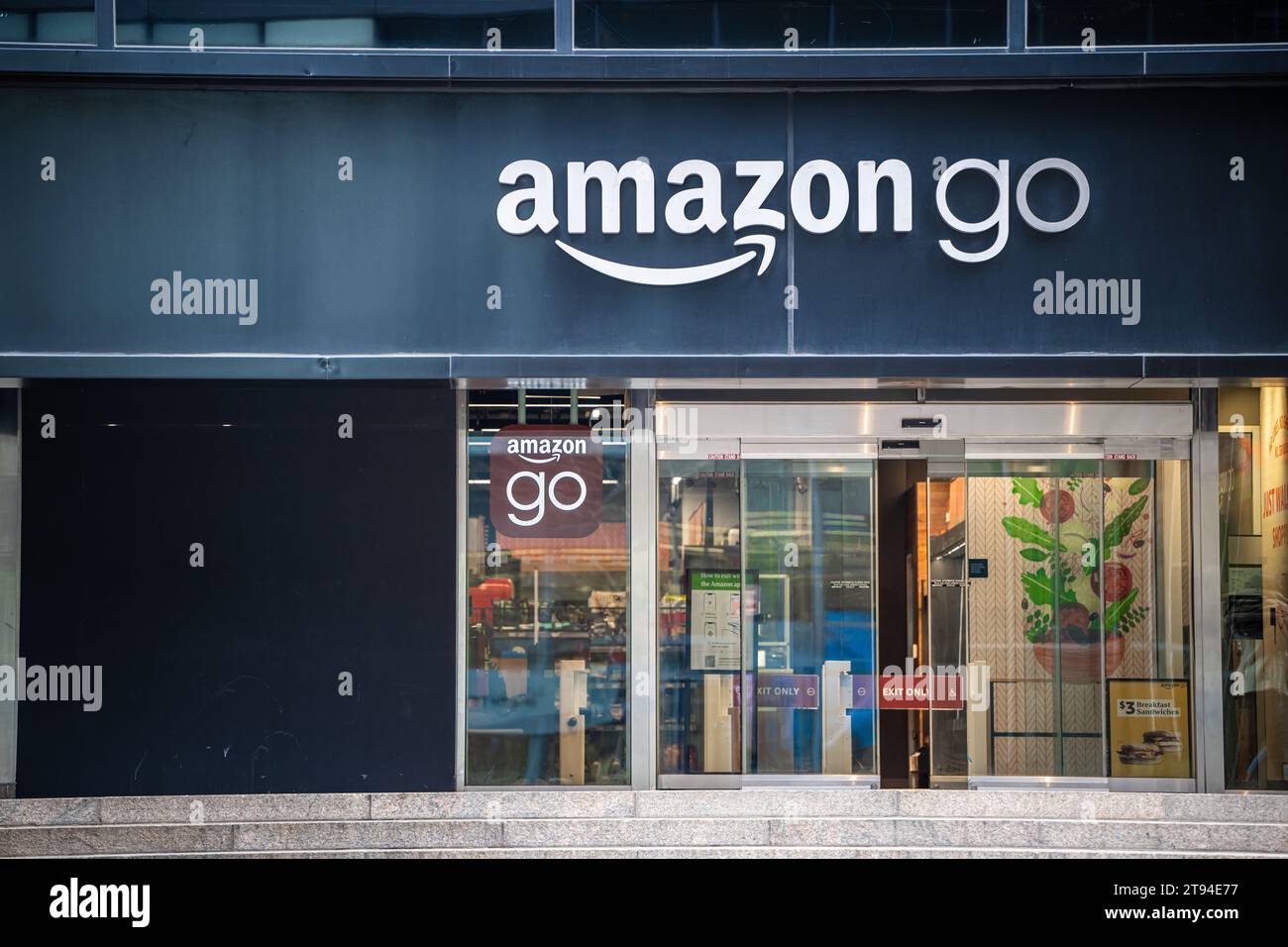 Amazon go new york hi-res stock photography and images - Alamy