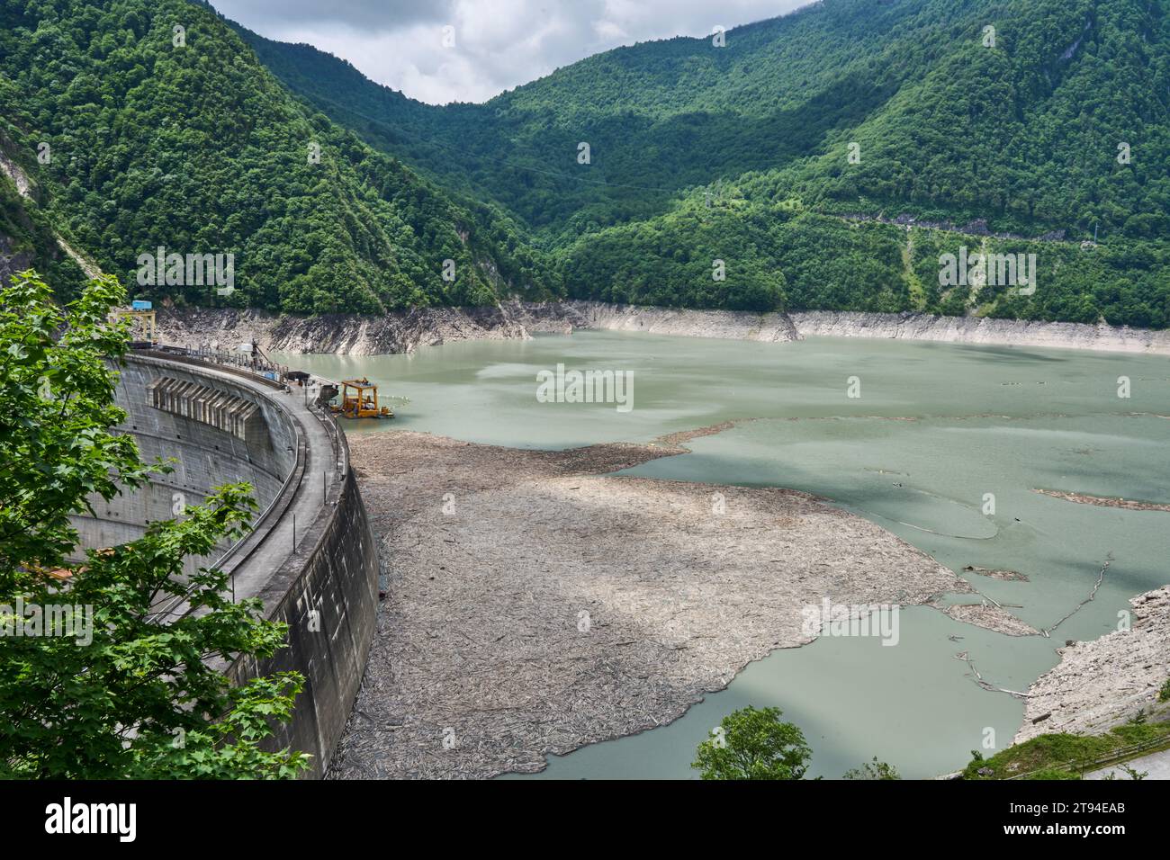 Enguri-Staumauer, Inguri Staudamm, Talsperre am Fluss Enguri, höchste ...