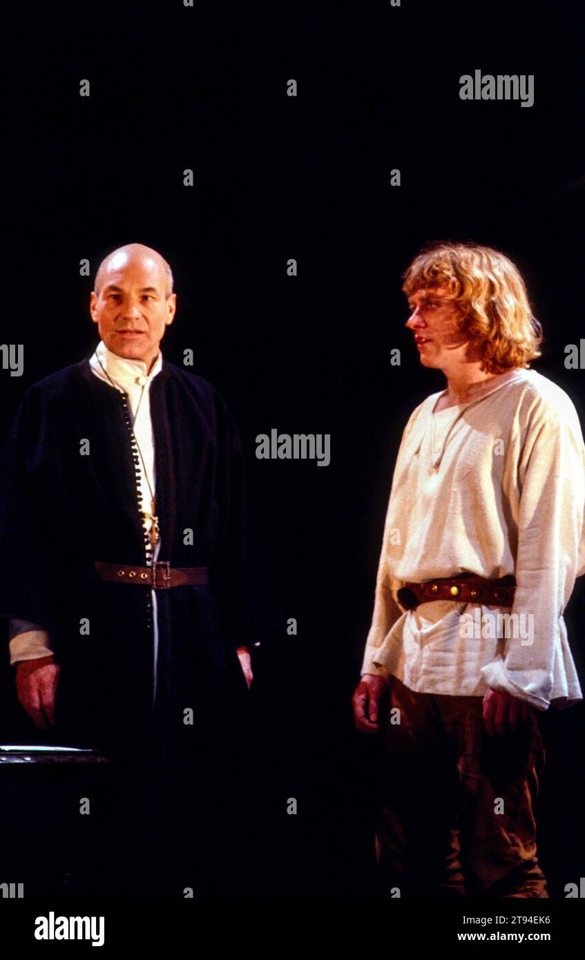 l-r: Patrick Stewart (King Henry IV / Henry Bolingbroke), Gerard Murphy ...