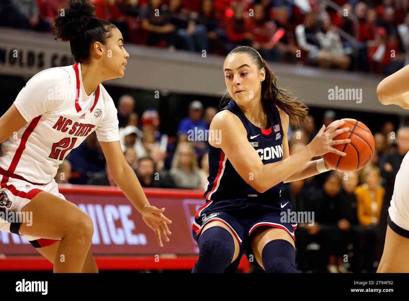 UConn's Nika Muhl (10) controls the ball in front of North Carolina ...