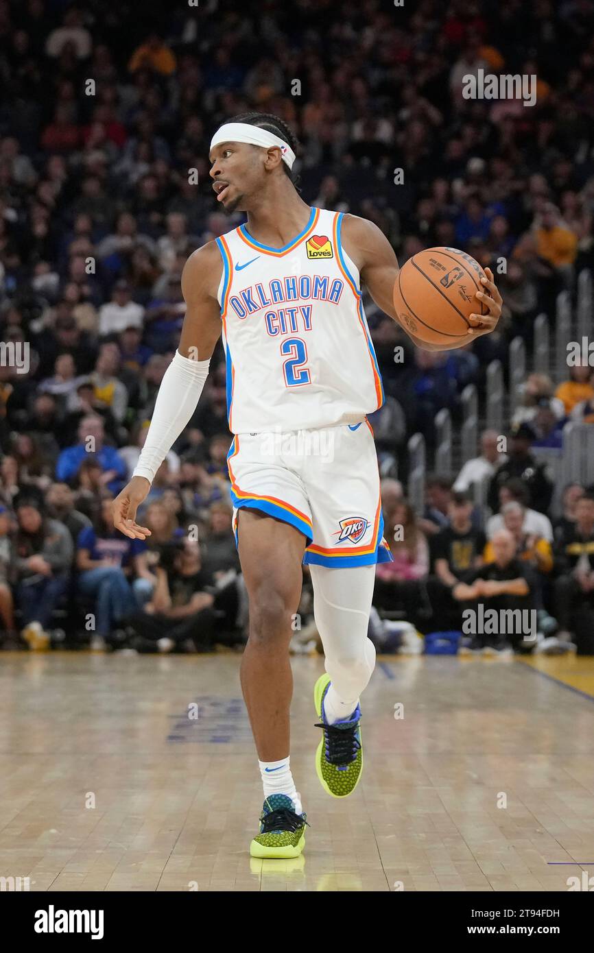 Oklahoma City Thunder guard Shai Gilgeous-Alexander (2) during an NBA ...