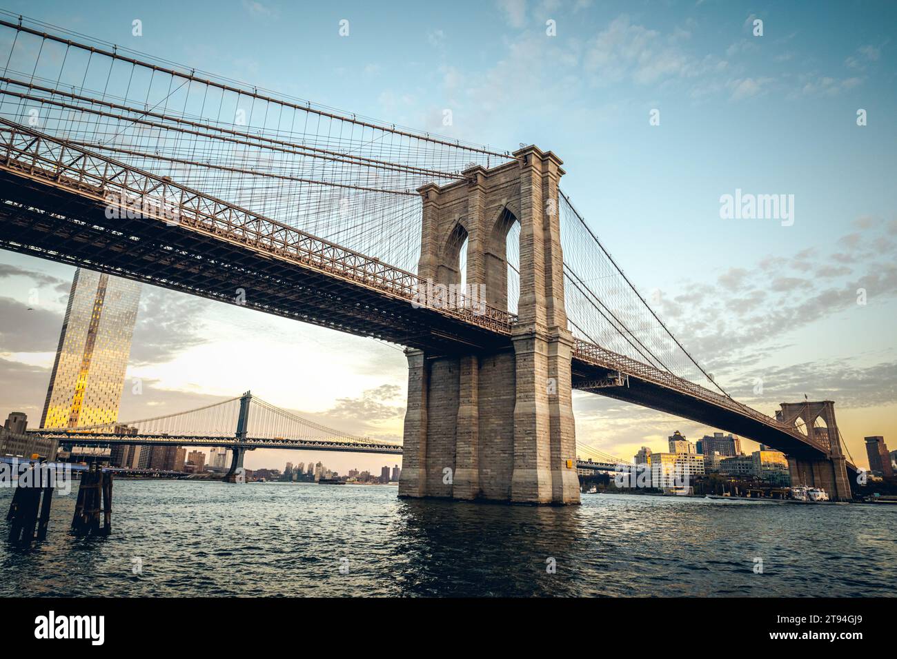 Image of the Brooklyn Bridge at sunset Stock Photo - Alamy