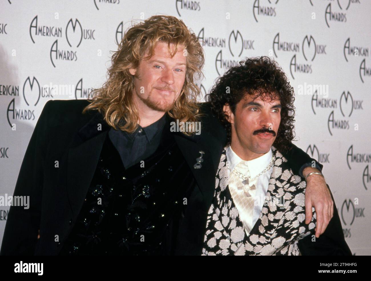 **FILE PHOTO** Daryl Hall Sues And Files Restraining Order on John ...