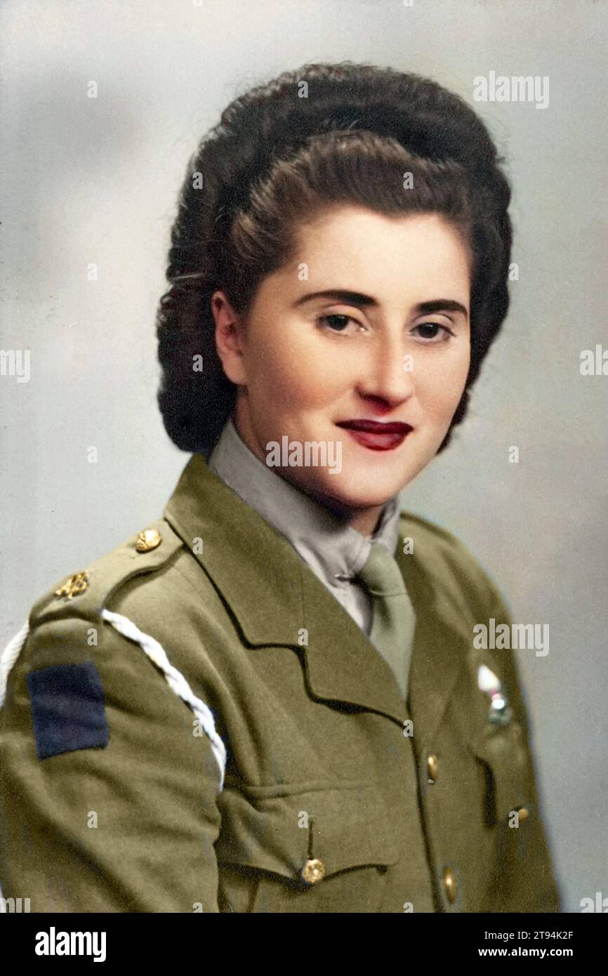 Colourised glamourous ats girl world war 2 ww2 radar uniform hi-res ...