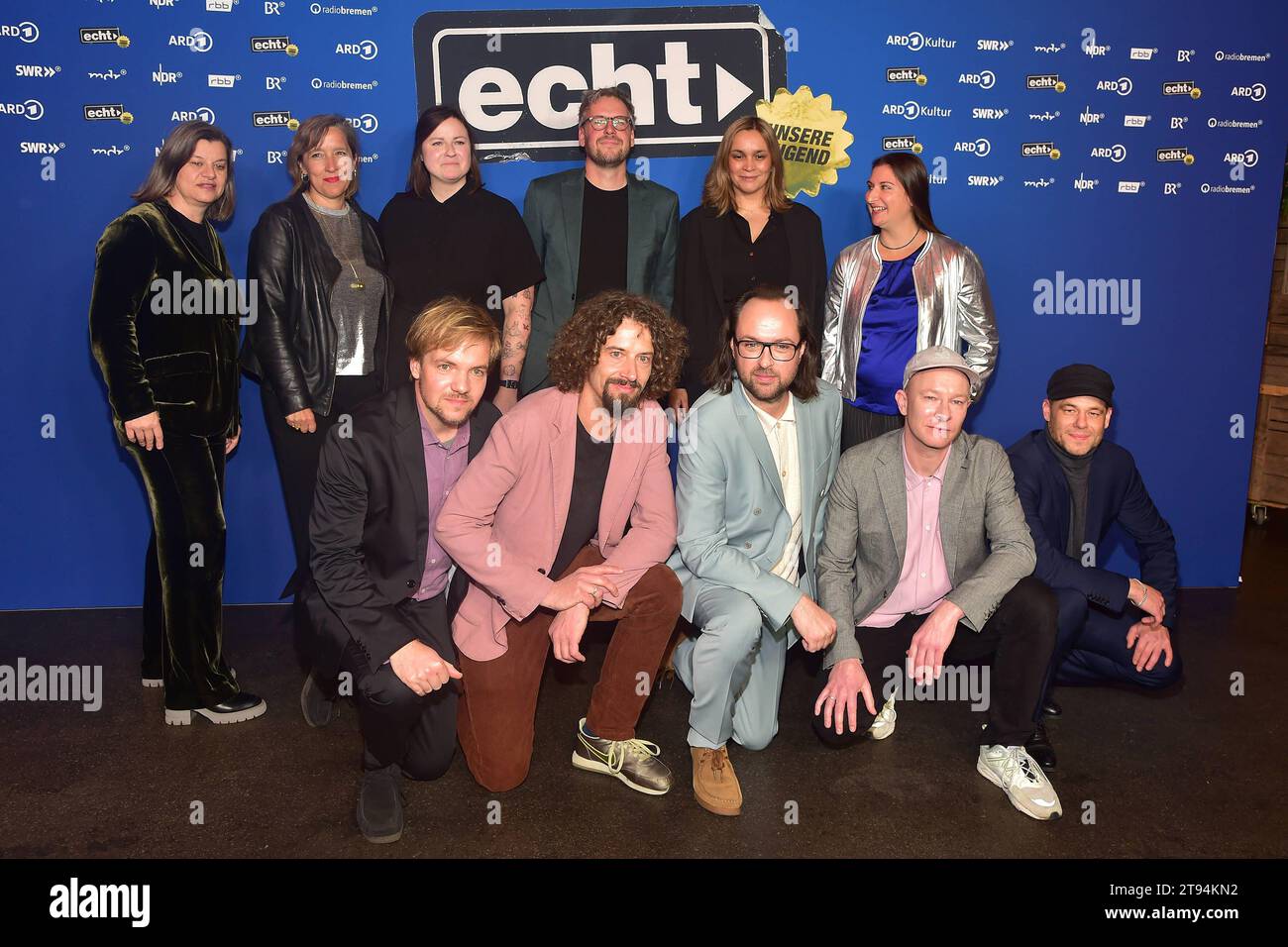 Premiere zu ECHT C UNSERE JUGEND Die Band, mit Sänger, Kim Frank ...