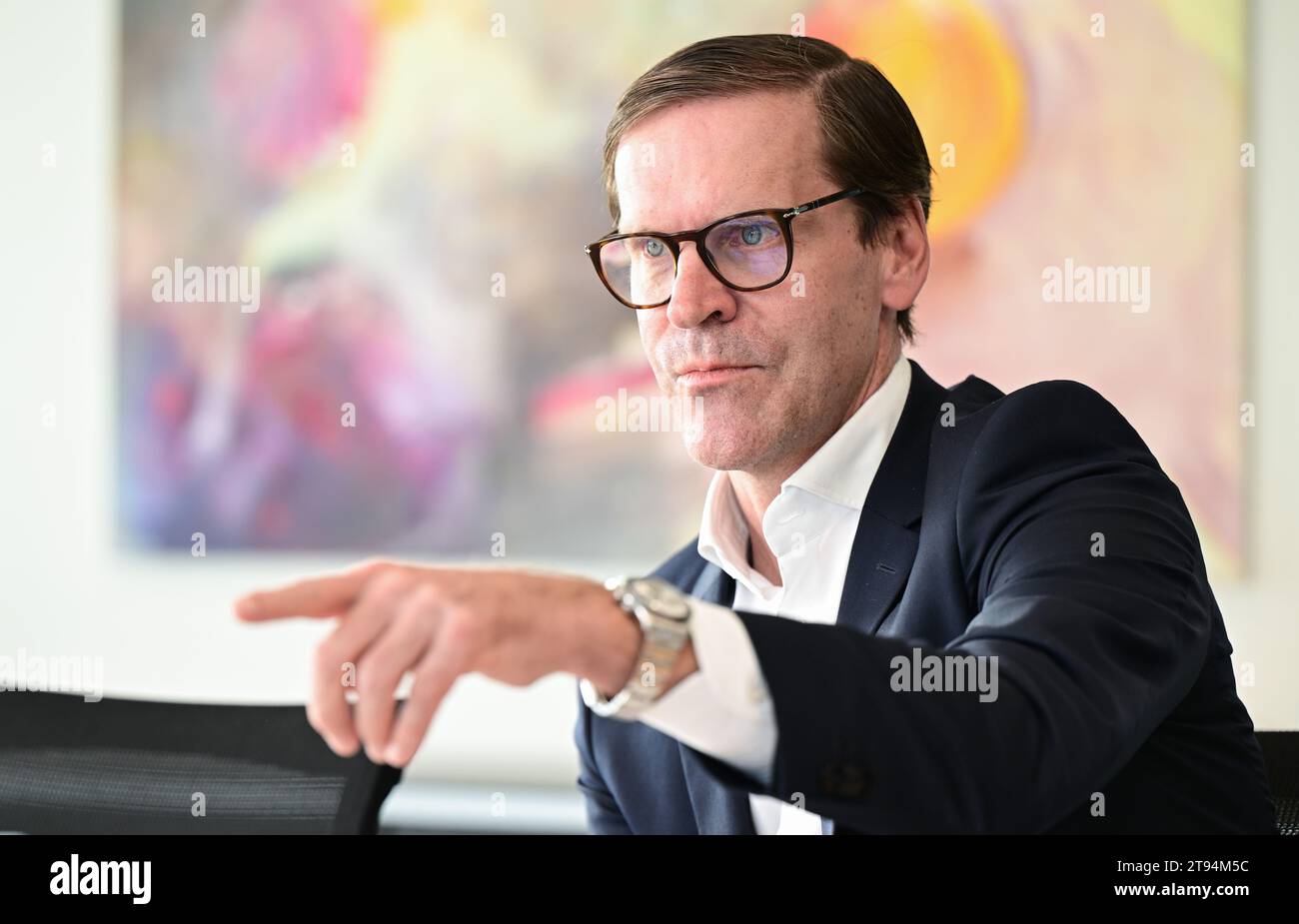 20 November 2023, Baden-Württemberg, Tübingen: Alexander Zehnder, CEO ...