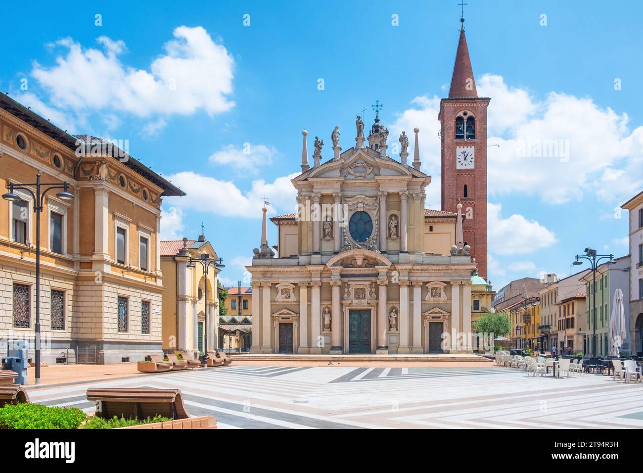 Historic center of Italian city. Busto Arsizio town, piazza San ...