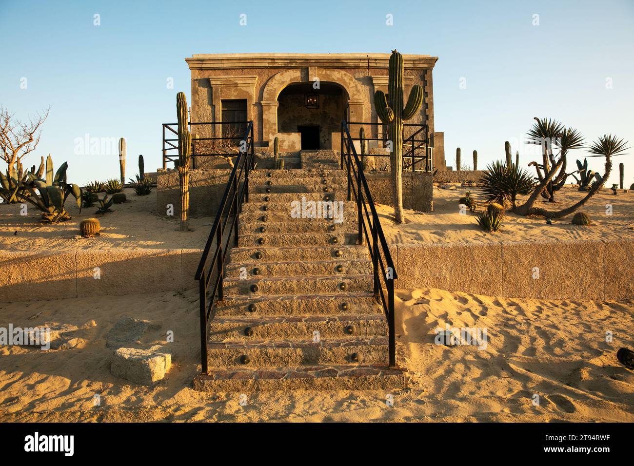 The Faro Viejo (old lighthouse) in Cabo Falso, Los Cabos Baja ...