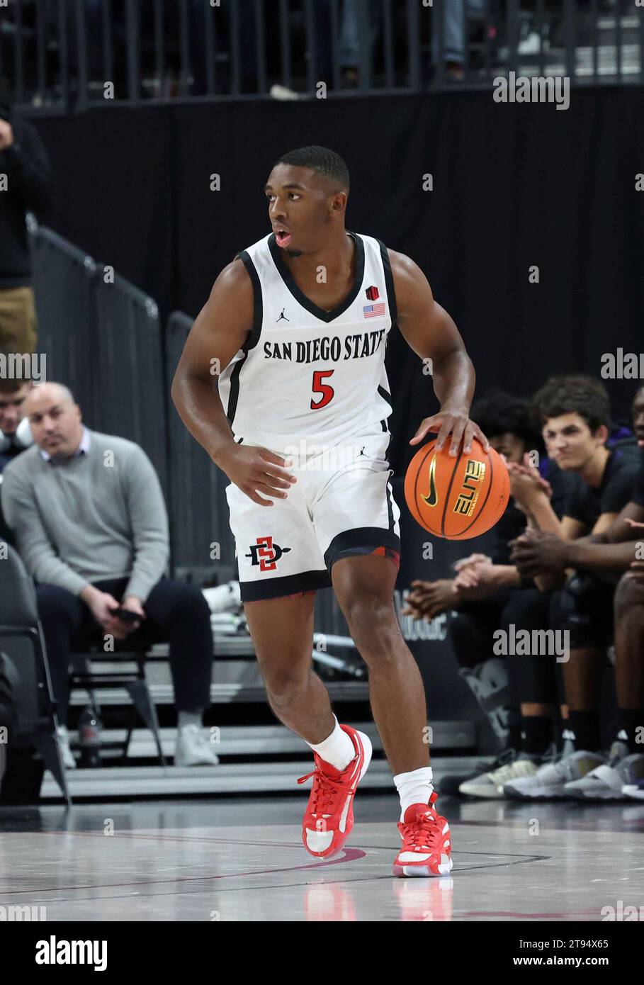 LAS VEGAS, NV - NOVEMBER 19: San Diego State Aztecs guard Lamont Butler ...