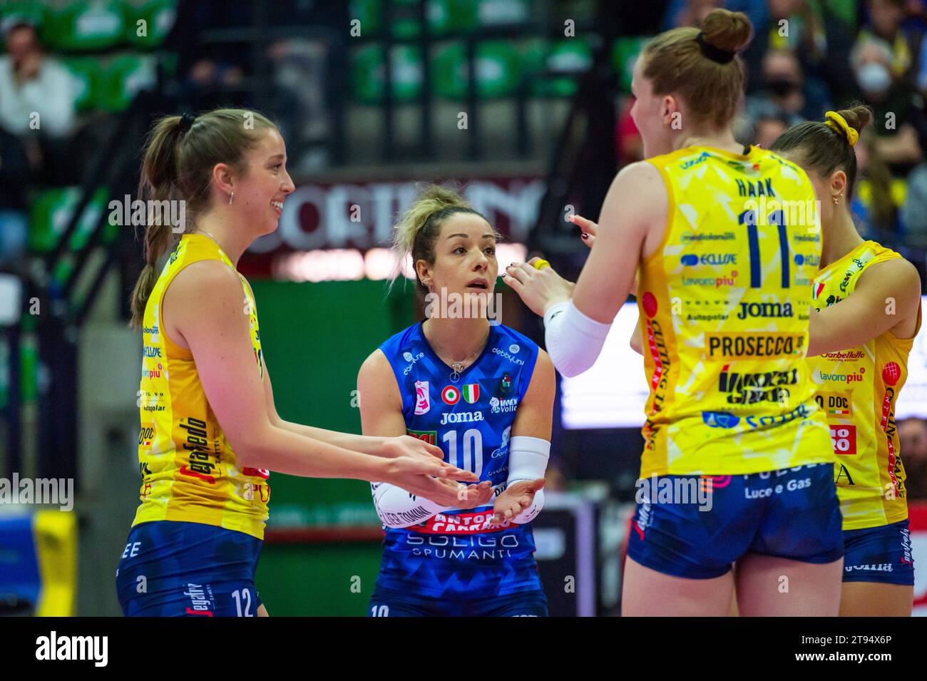 Isabelle haak hi-res stock photography and images - Alamy