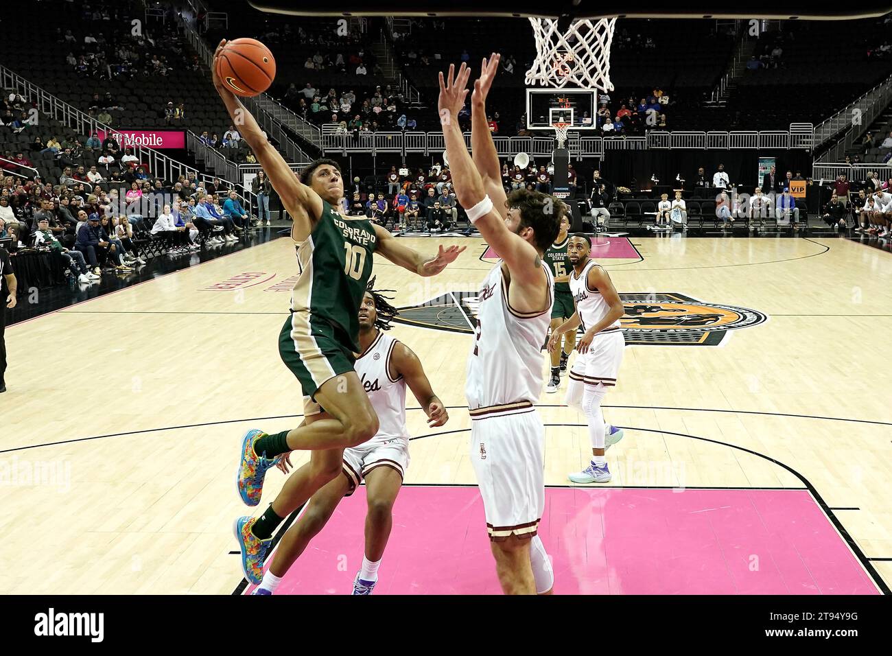Colorado State guard Nique Clifford (10) shots over Boston College ...