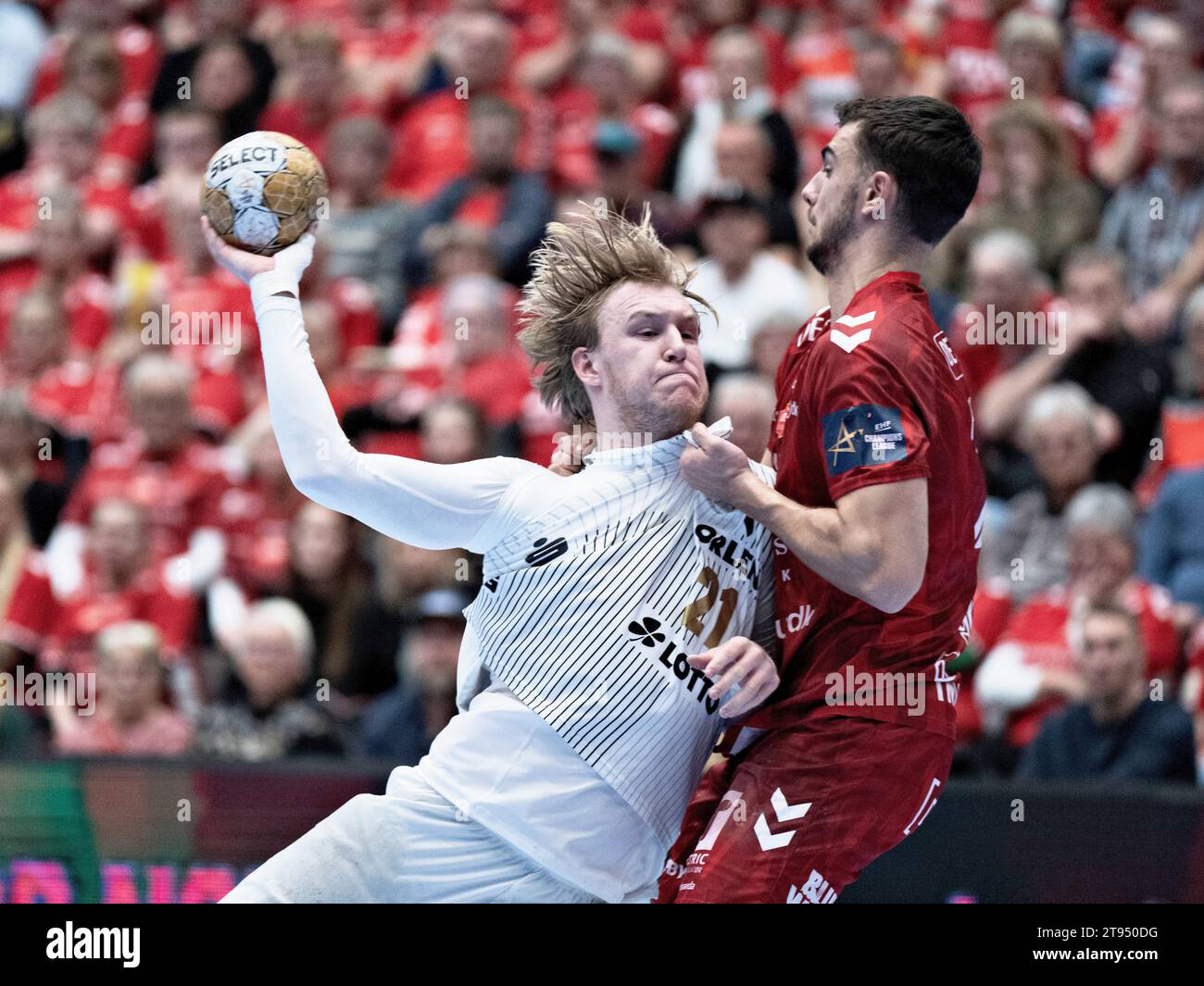 THW Kiel's Eric Johansson against Aalborg Haandbold's Mads Hoxer in the ...