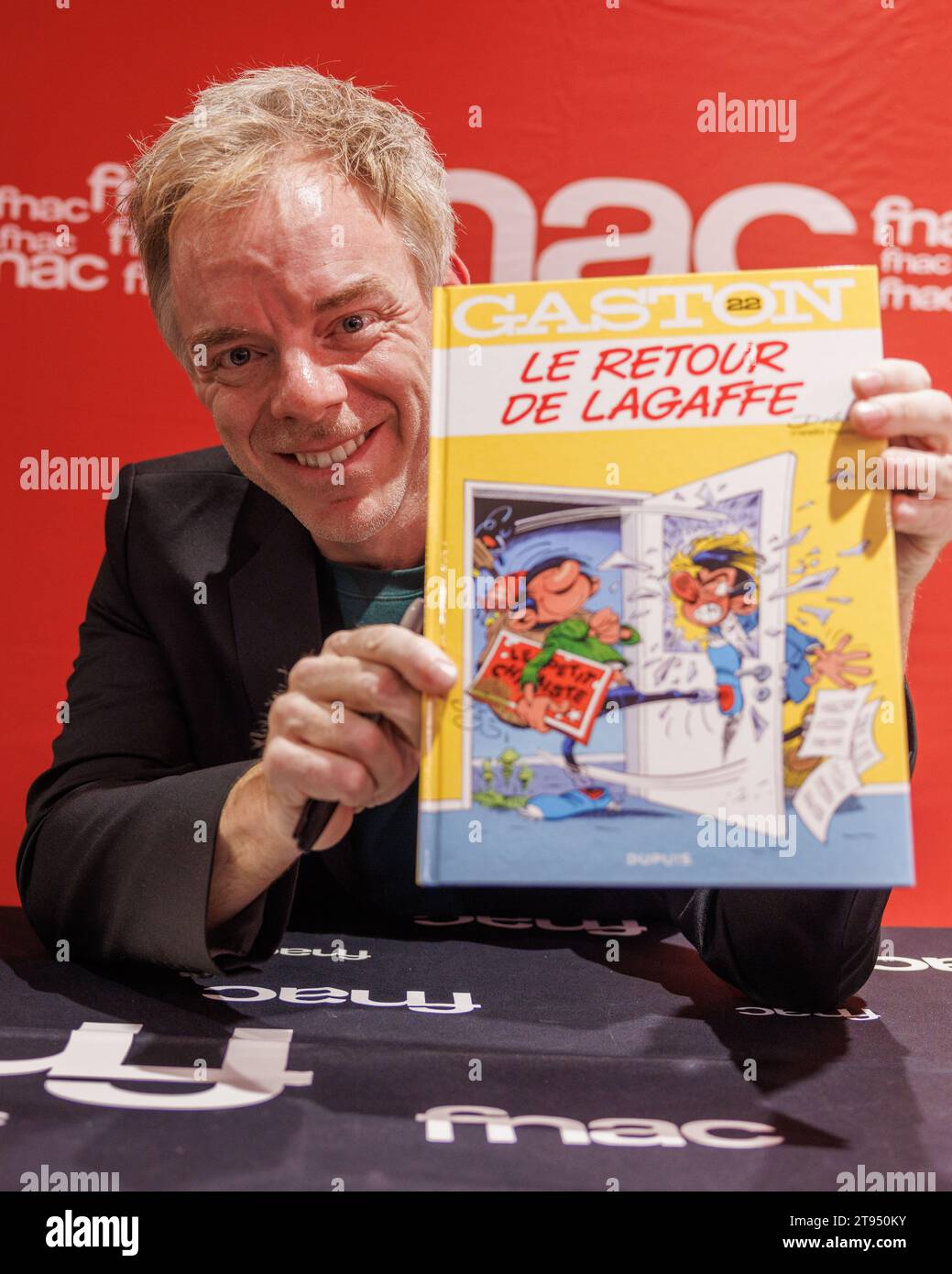 Paris, France. 22nd Nov, 2023. Canadian comic strip artist Marc ...