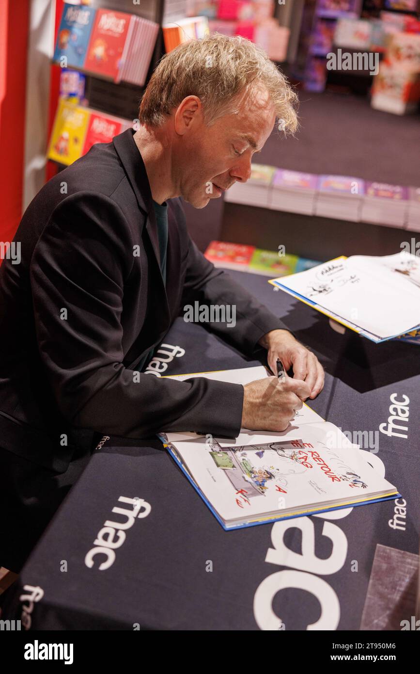 Paris, France. 22nd Nov, 2023. Canadian comic strip artist Marc ...