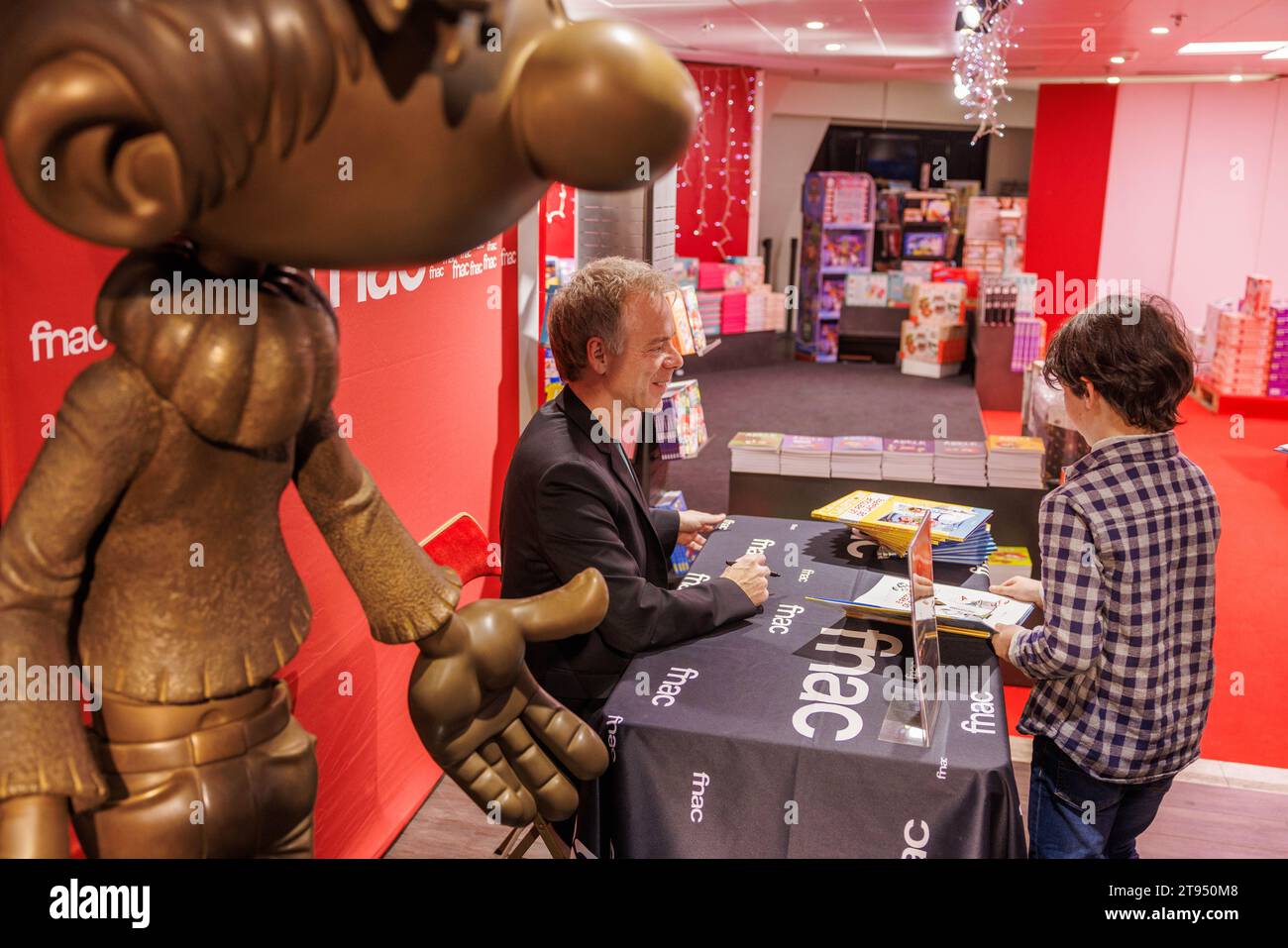 Paris, France. 22nd Nov, 2023. Canadian comic strip artist Marc ...