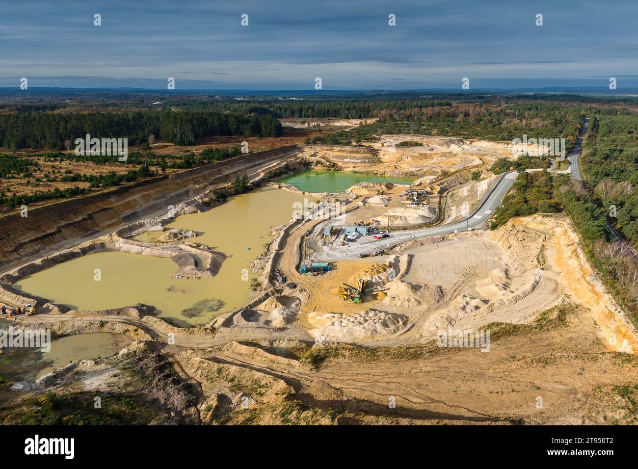 Aggregates hi-res stock photography and images - Alamy