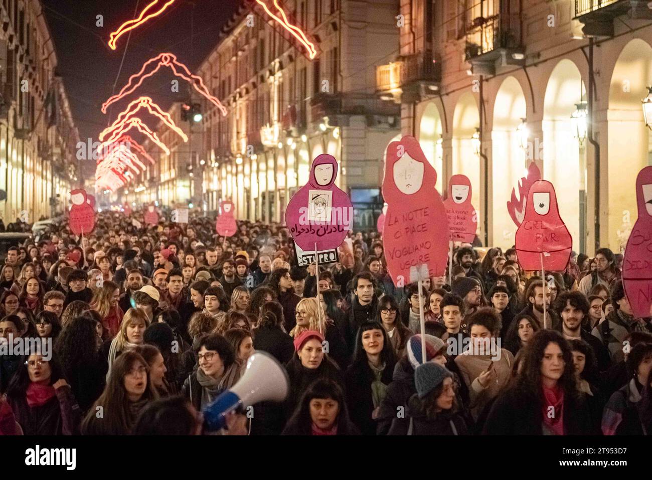 Torino, Turin, Italy. 21st Nov, 2023. A moment of the march in the ...