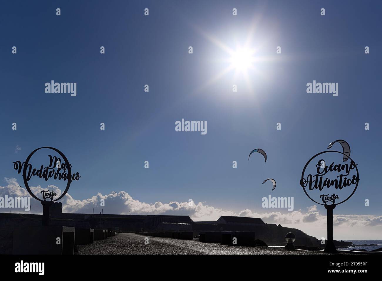 Palomas border hi-res stock photography and images - Alamy