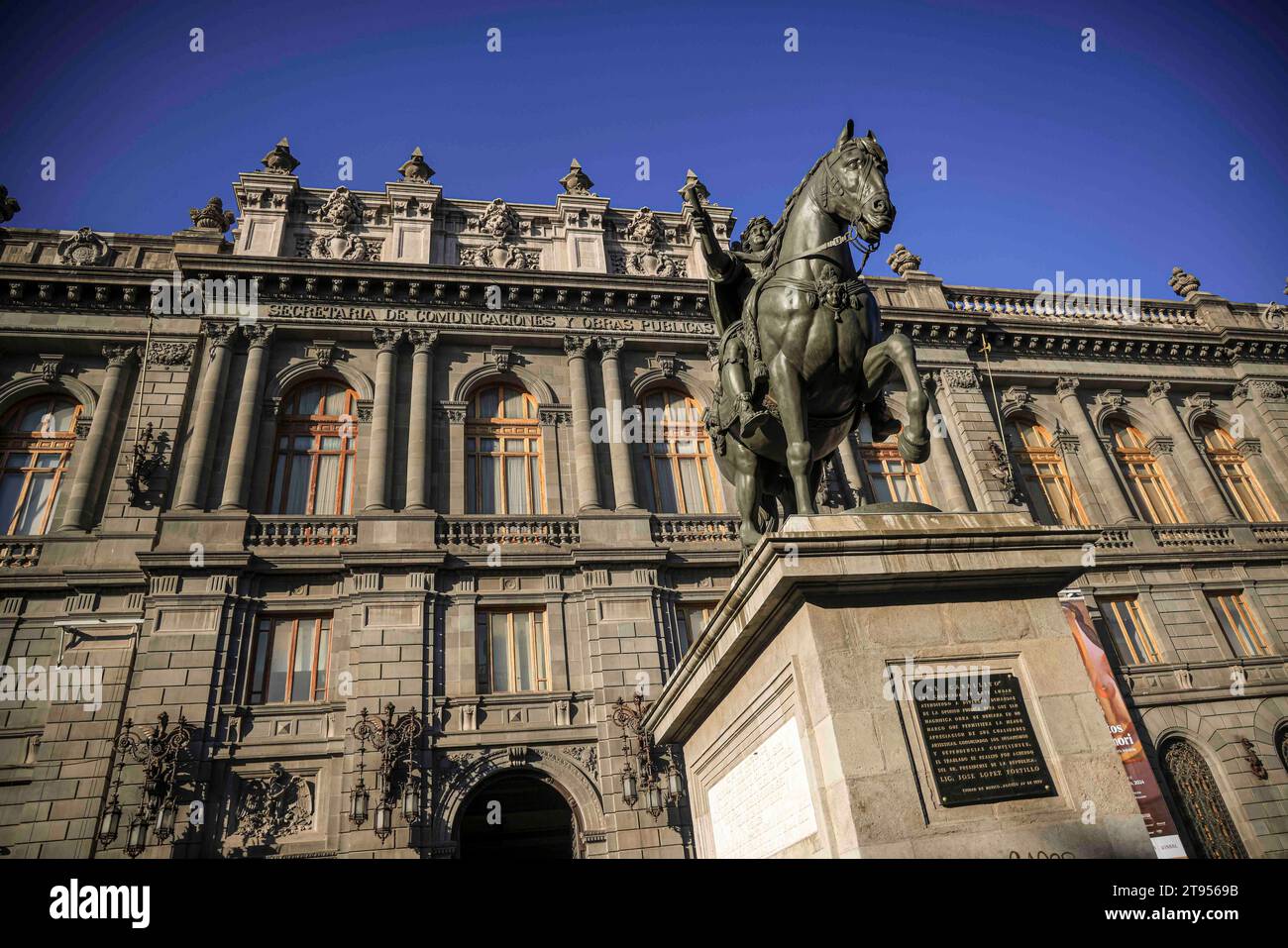 National Museum of Art MUNAL or Old Palace of the Secretariat of ...