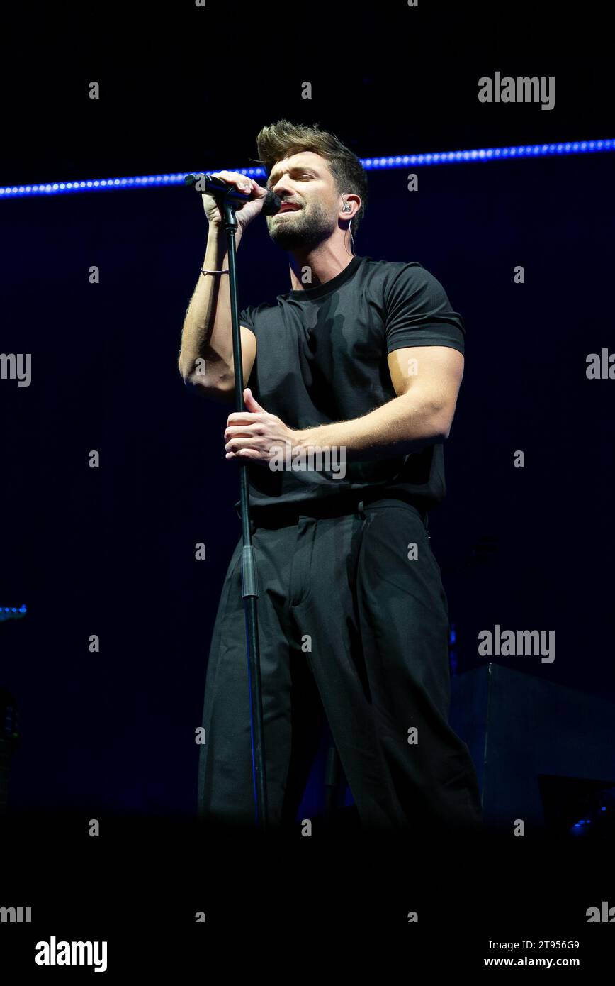 Spanish singer pablo alboran performs during his tour la cu4rta hi-res ...