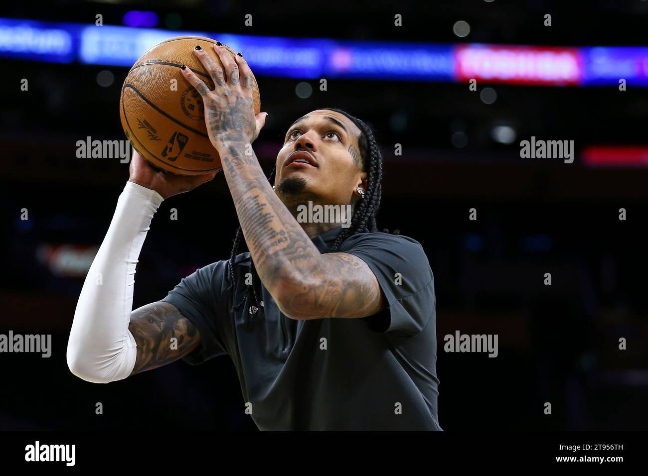 LOS ANGELES, CA - NOVEMBER 21: Utah Jazz guard Jordan Clarkson (00 ...