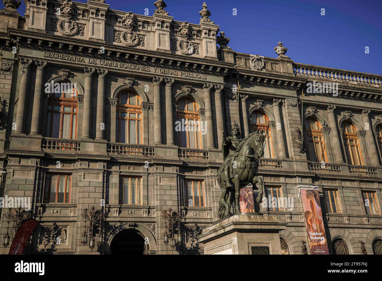 National Museum of Art MUNAL or Old Palace of the Secretariat of ...