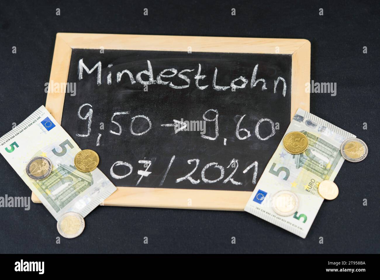 Minimum wages act hi-res stock photography and images - Alamy