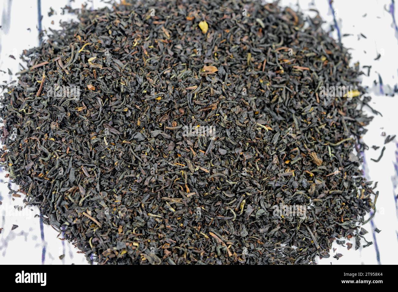 dry tea leaves Stock Photo - Alamy
