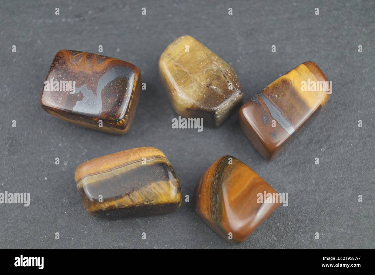 Tiger's eye crystal hi-res stock photography and images - Alamy
