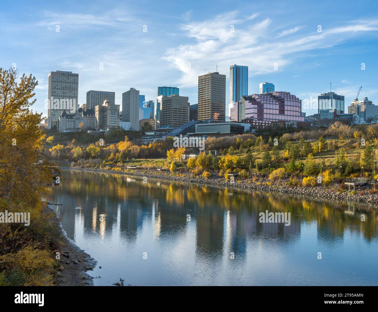 Edmonton in fall hi-res stock photography and images - Alamy