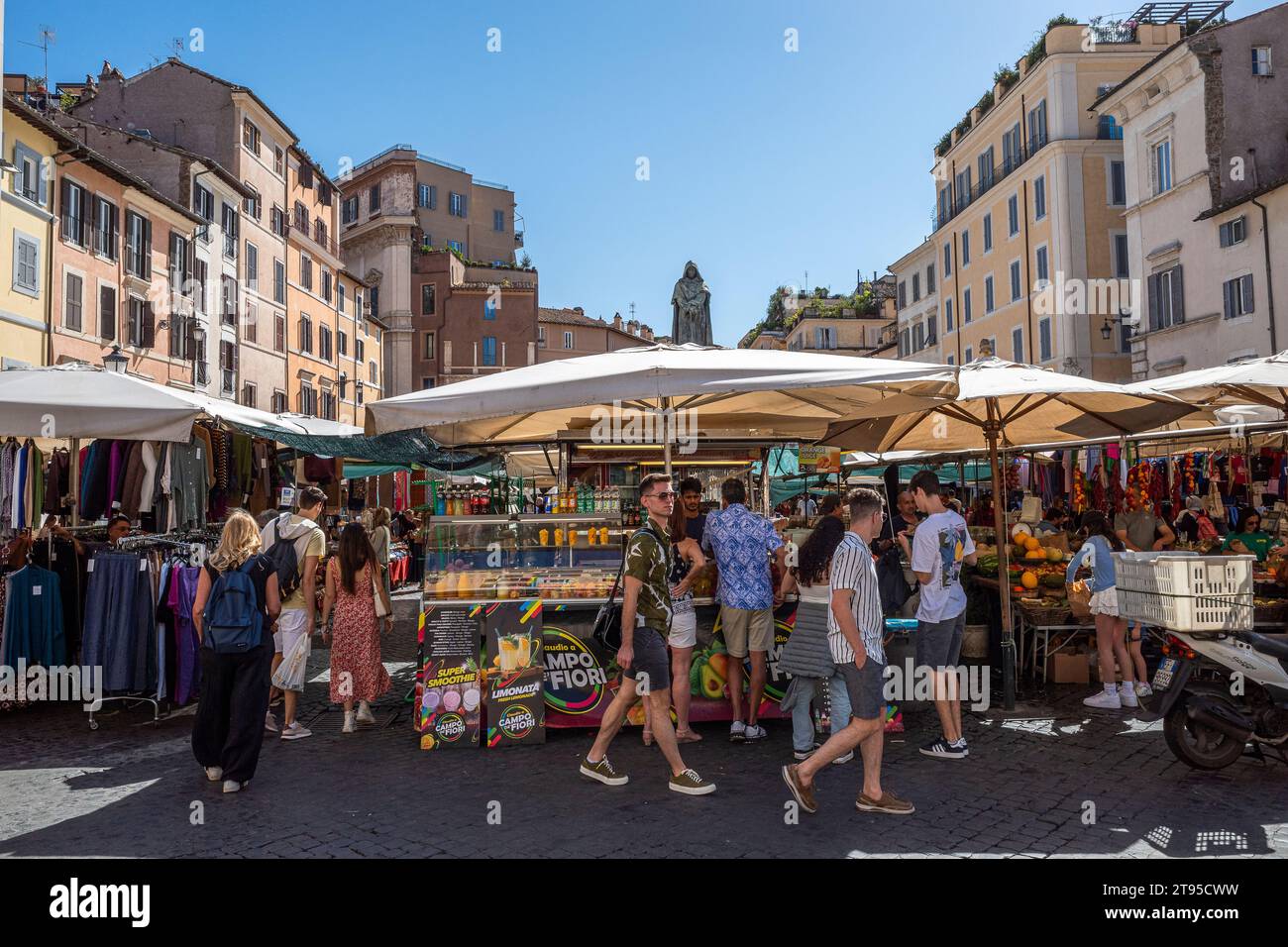 Campo de' Fiori market Rome Italy Stock Photo - Alamy