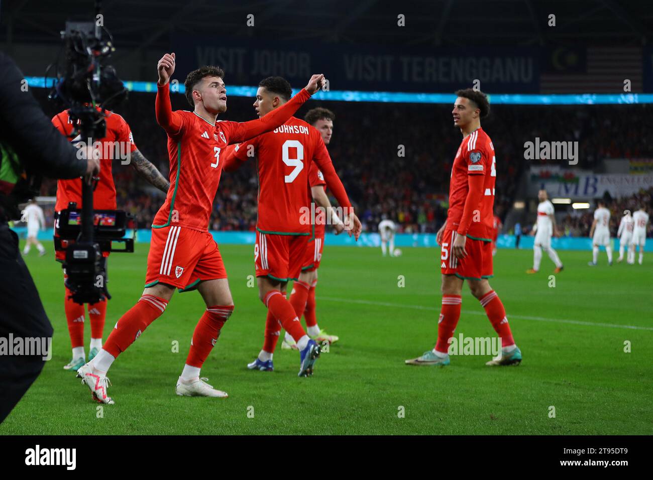 Cardiff, UK. 21st Nov, 2023. Neco Williams of Wales (3) celebrates ...