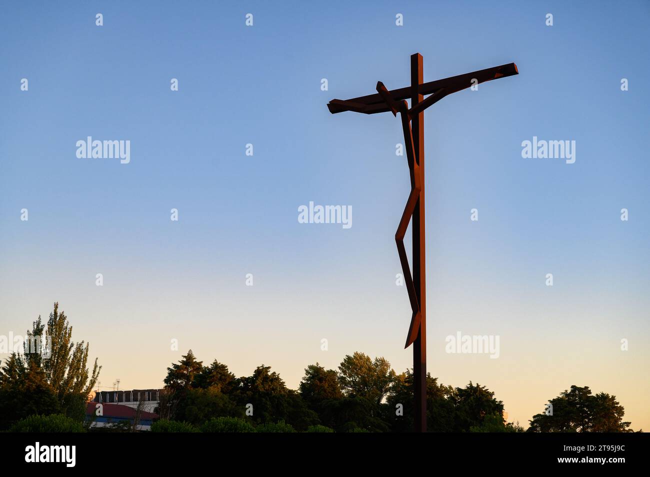 The Cruz Alta (The High Cross – A Cross for Fátima). Sanctuary of Our ...