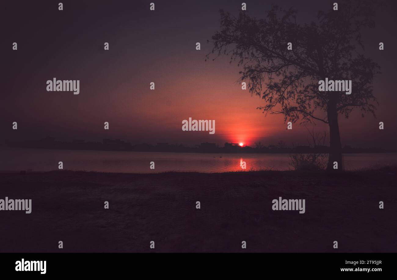 Quiet sunset moment hi-res stock photography and images - Alamy