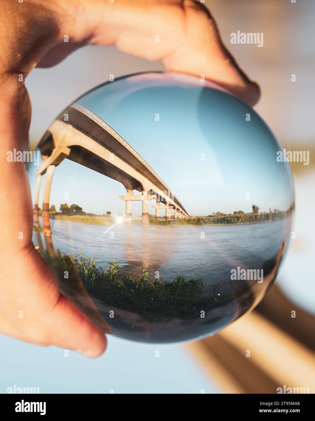 Reflectivesphereart hi-res stock photography and images - Alamy
